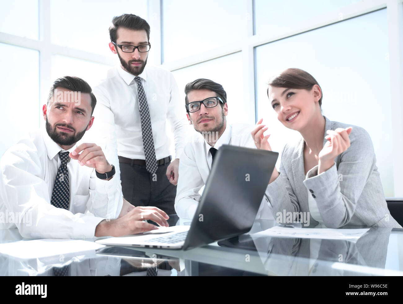 Group waiting for results hi-res stock photography and images - Alamy