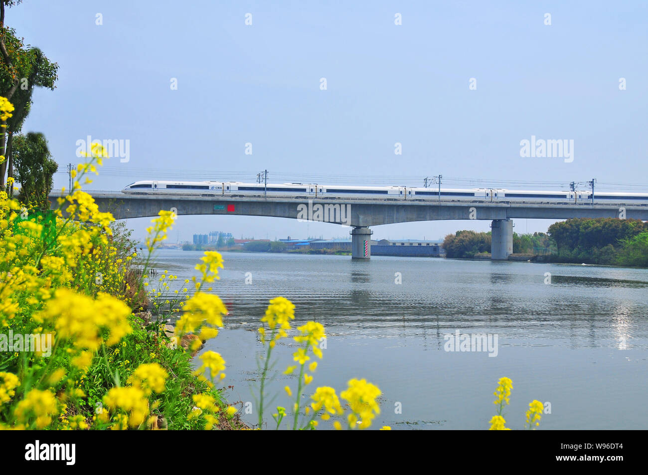 Danyang kunshan grand bridge hi-res stock photography and images - Alamy