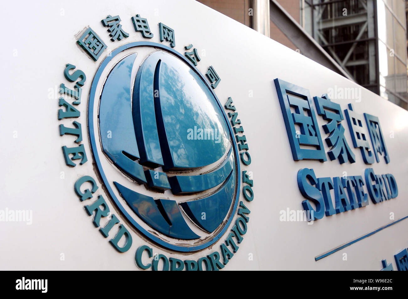 40 percent hi-res stock photography and images - Alamy