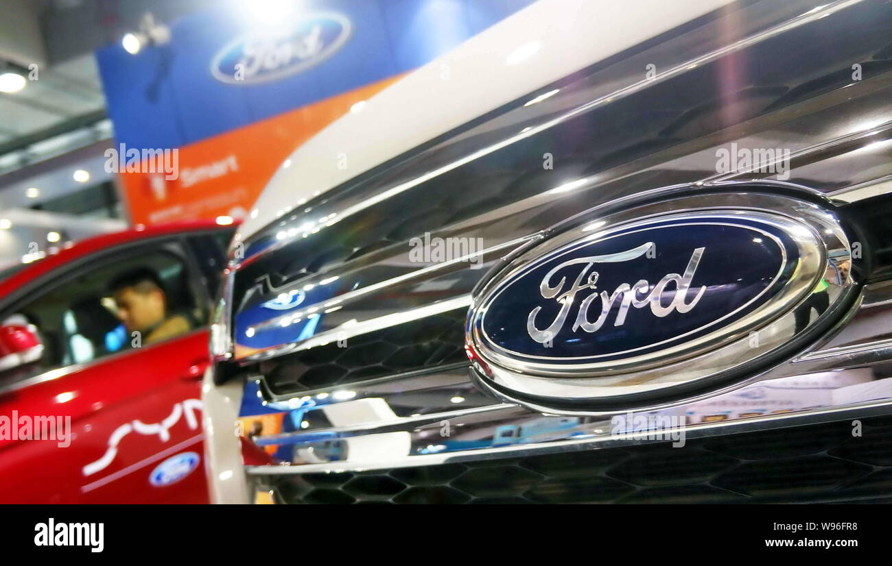 Ford try motor hi-res stock photography and images - Alamy