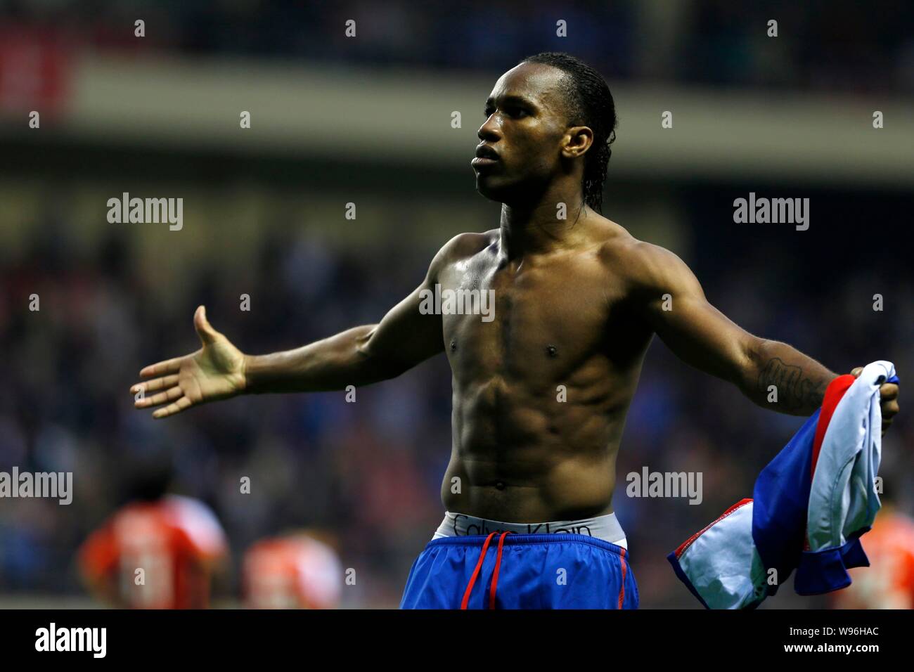 Shenhua celebrates after hi-res stock photography and images - Alamy