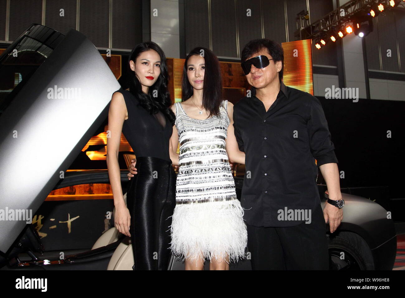 (From right) Hong Kong kungfu superstar Jackie Chan, Chinese actresses ...