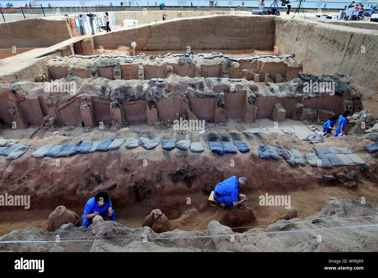 Chinese archaeologists excavate terracotta warriors in the No.1 Pit at ...
