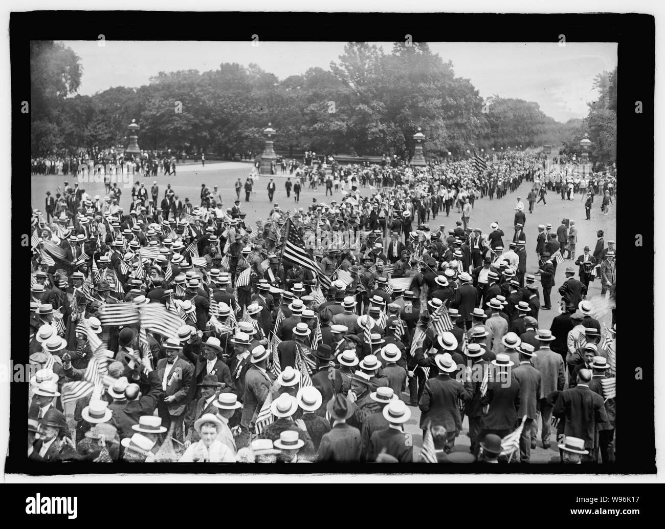 1919 june 14 Black and White Stock Photos & Images - Alamy