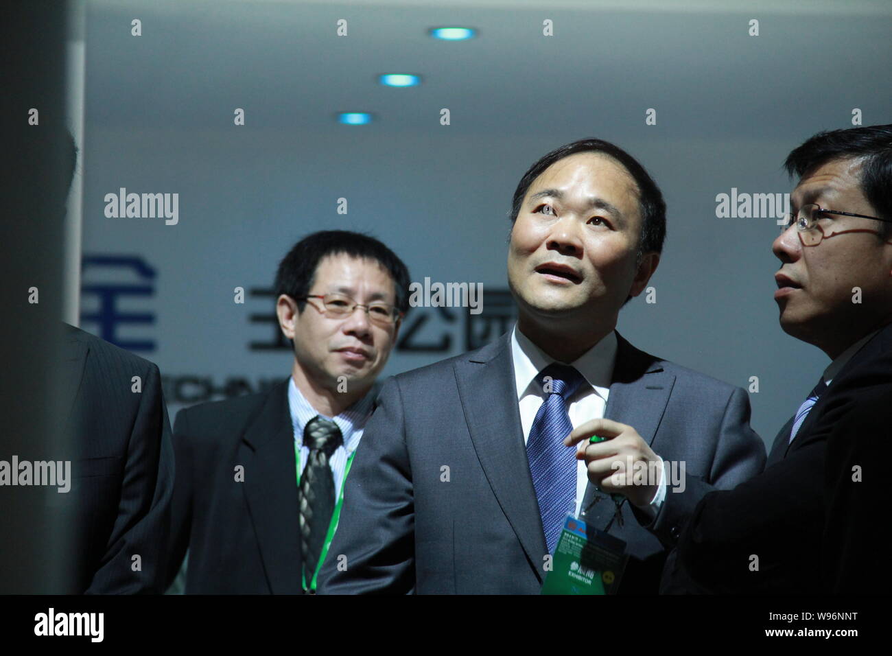 Li Shufu (C), Chairman of Zhejiang Geely Holding Group Co. Ltd., is ...