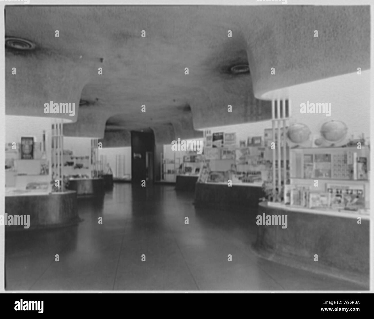 1107 broadway hi-res stock photography and images - Alamy