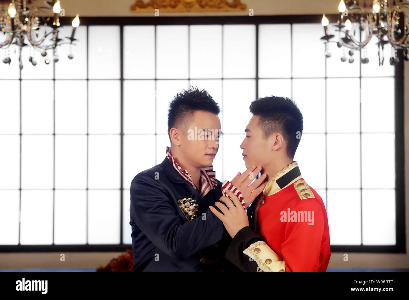 Gay chinese men hi-res stock photography and images - Alamy