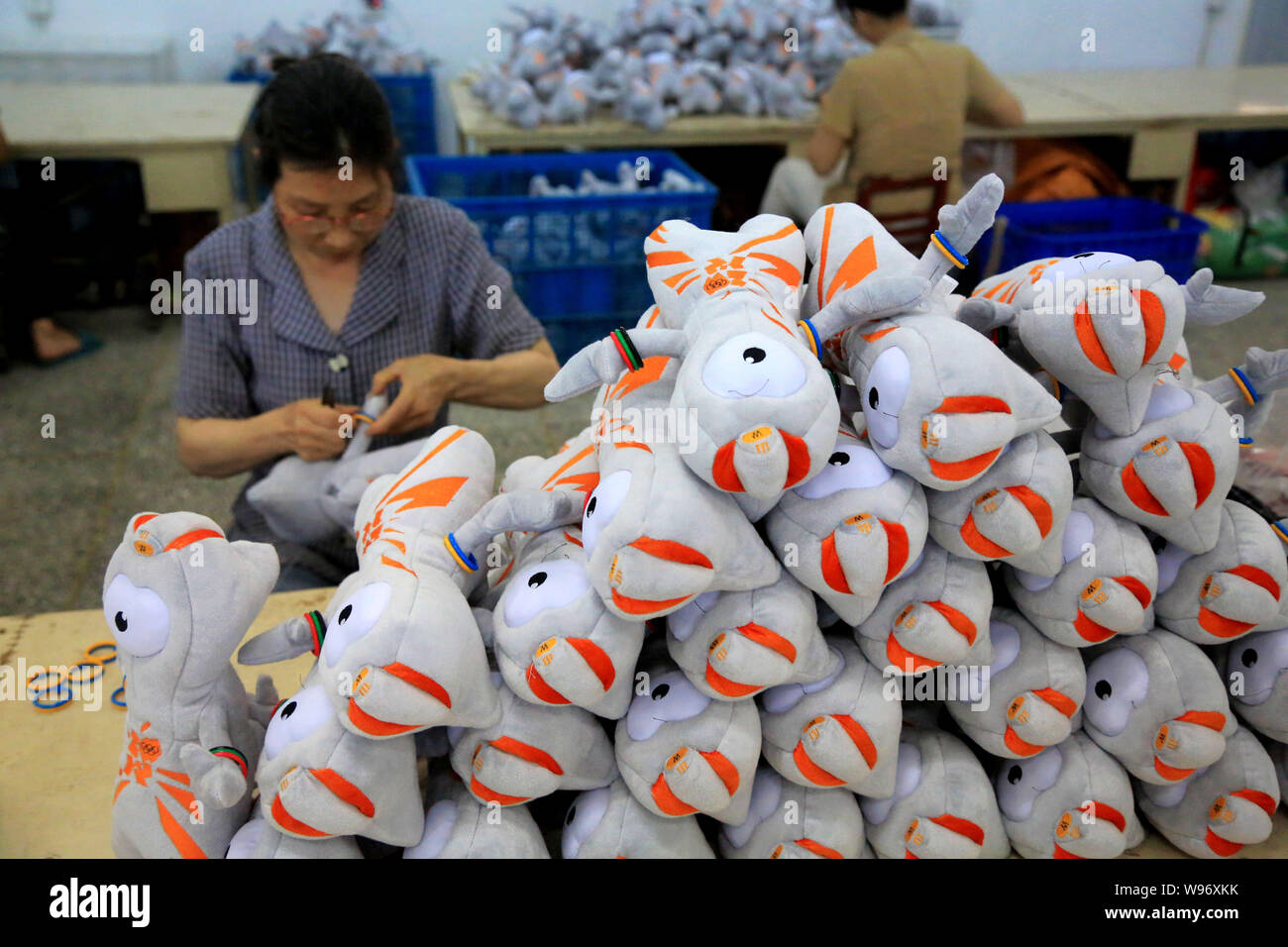Chinese workers made toys of Wenlock, the mascot of the London 2012 ...