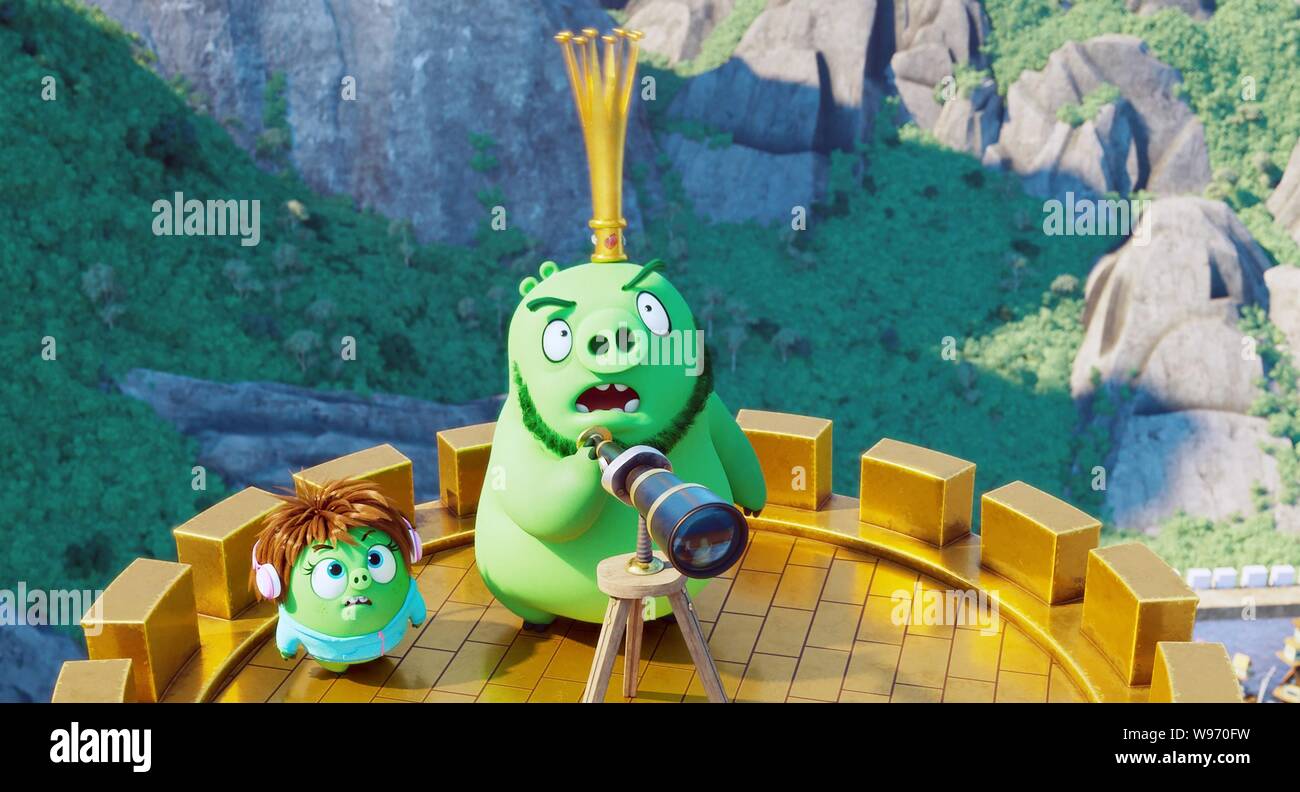 THE ANGRY BIRDS MOVIE 2, from left: Courtney (voice: Awkwafina ...