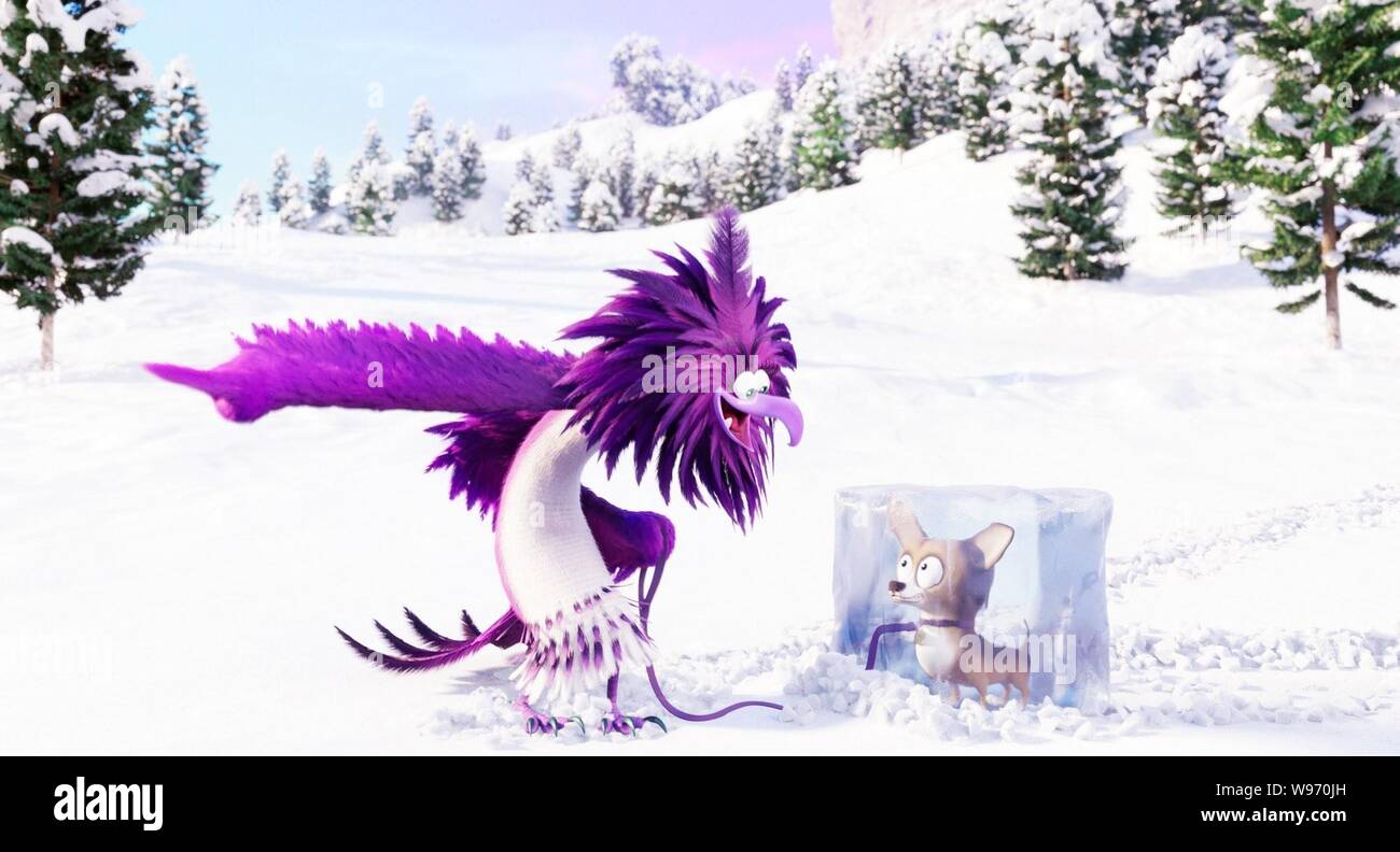 THE ANGRY BIRDS MOVIE 2, Zeta (voice: Leslie Jones), at left, 2019 ...