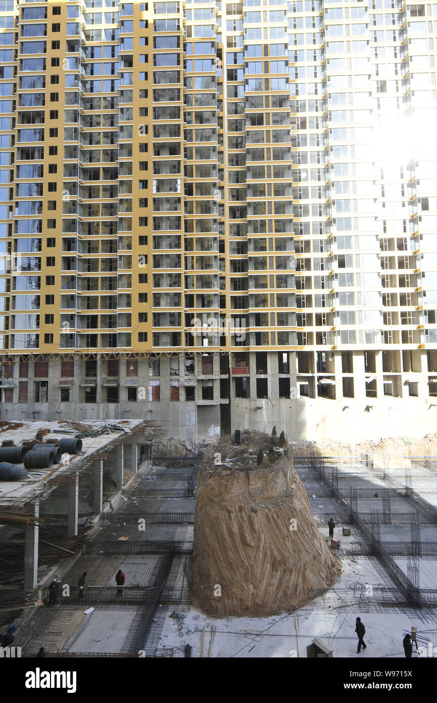 Tomb apartment hi-res stock photography and images - Alamy