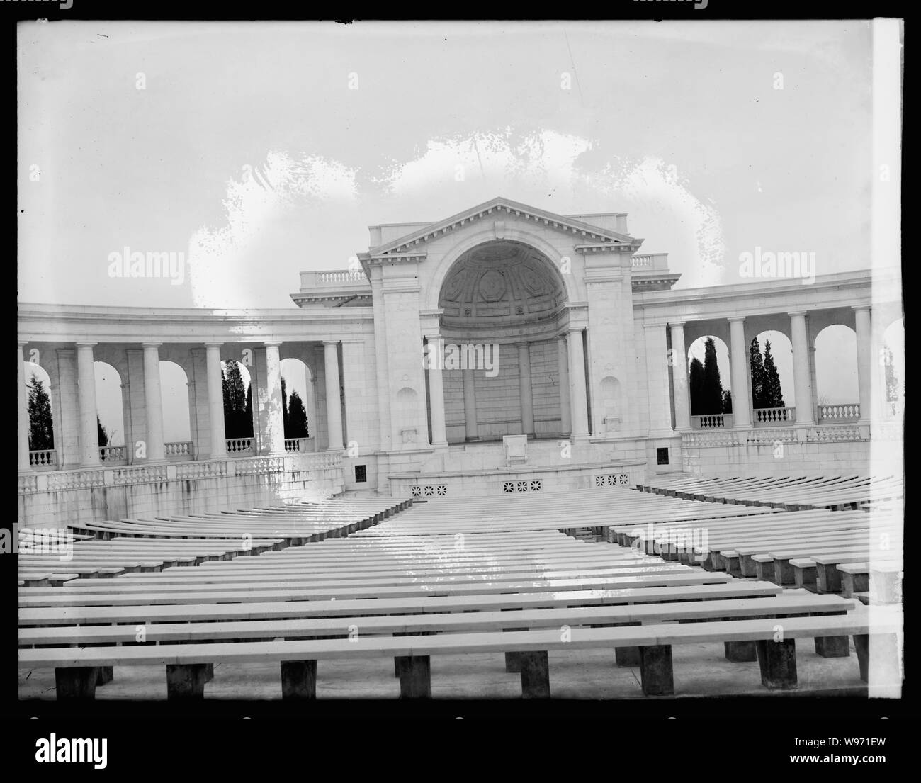 Amphitheater amphitheater amphitheater amphitheater Black and White ...