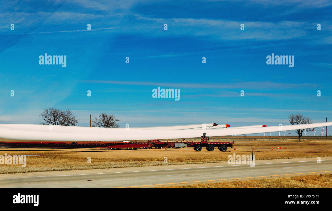 Truck windmill hi-res stock photography and images - Alamy