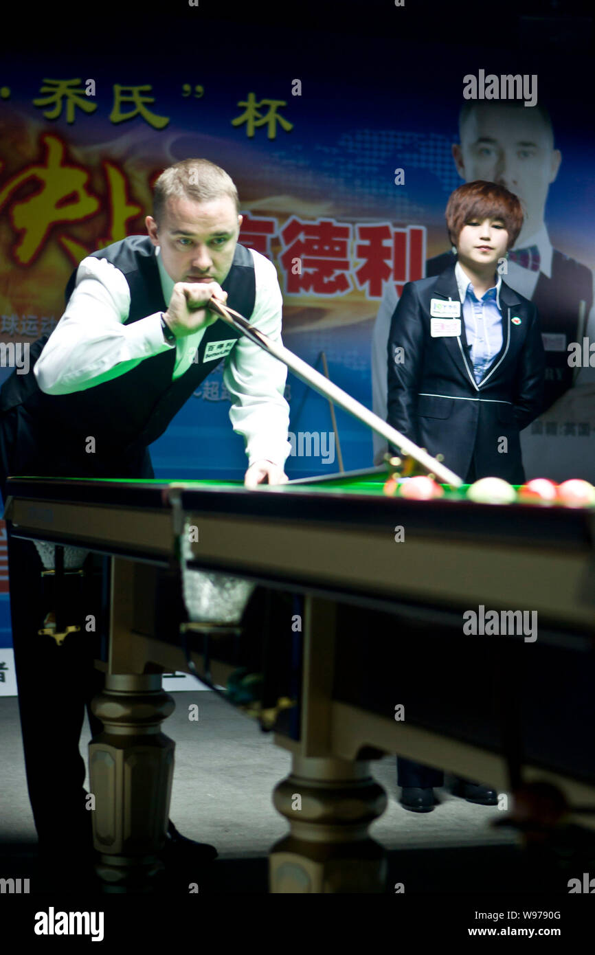 Stephen hendry snooker hi-res stock photography and images - Alamy