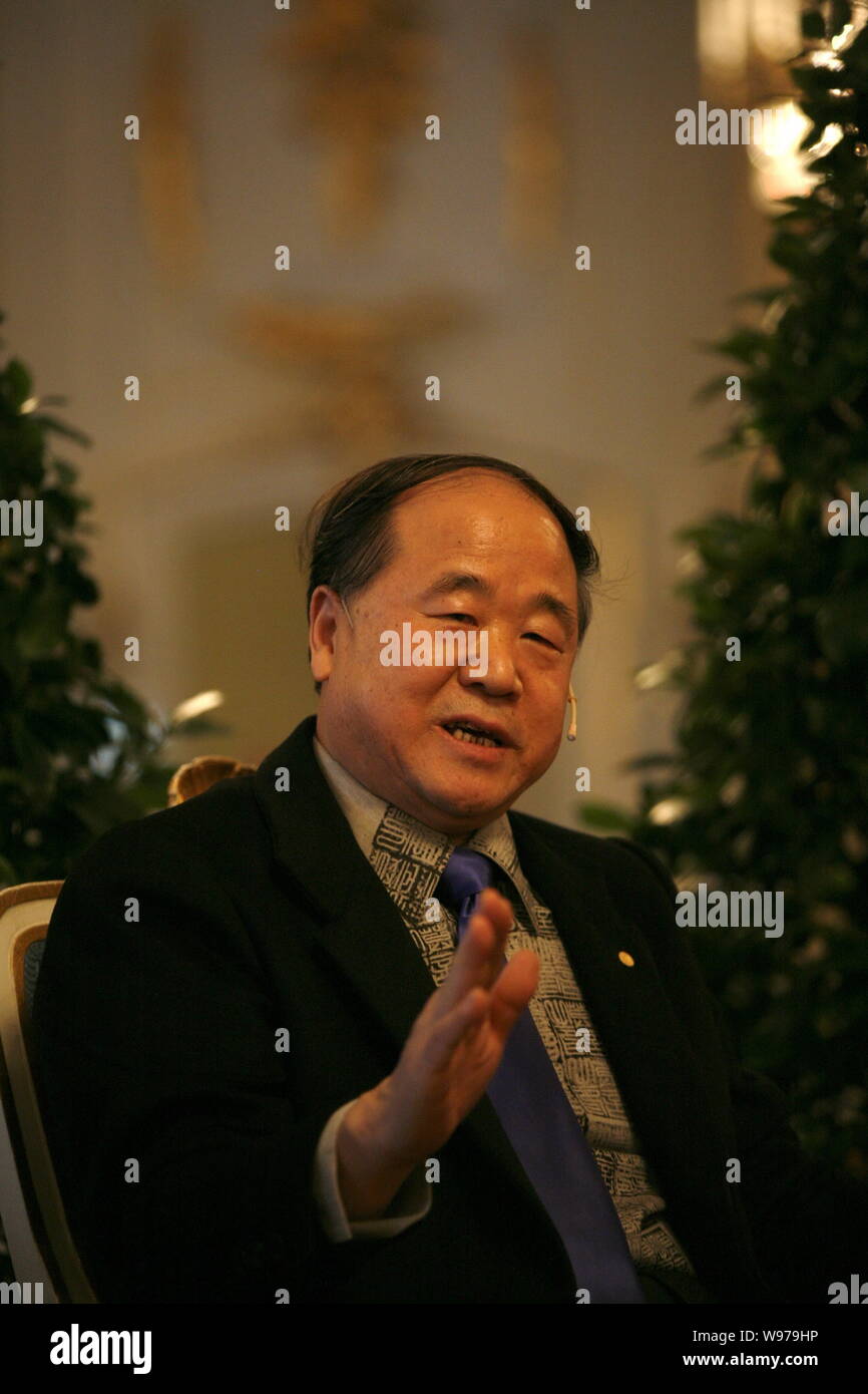 Chinese writer Mo Yan, laureate of the 2012 Nobel Literature Prize ...