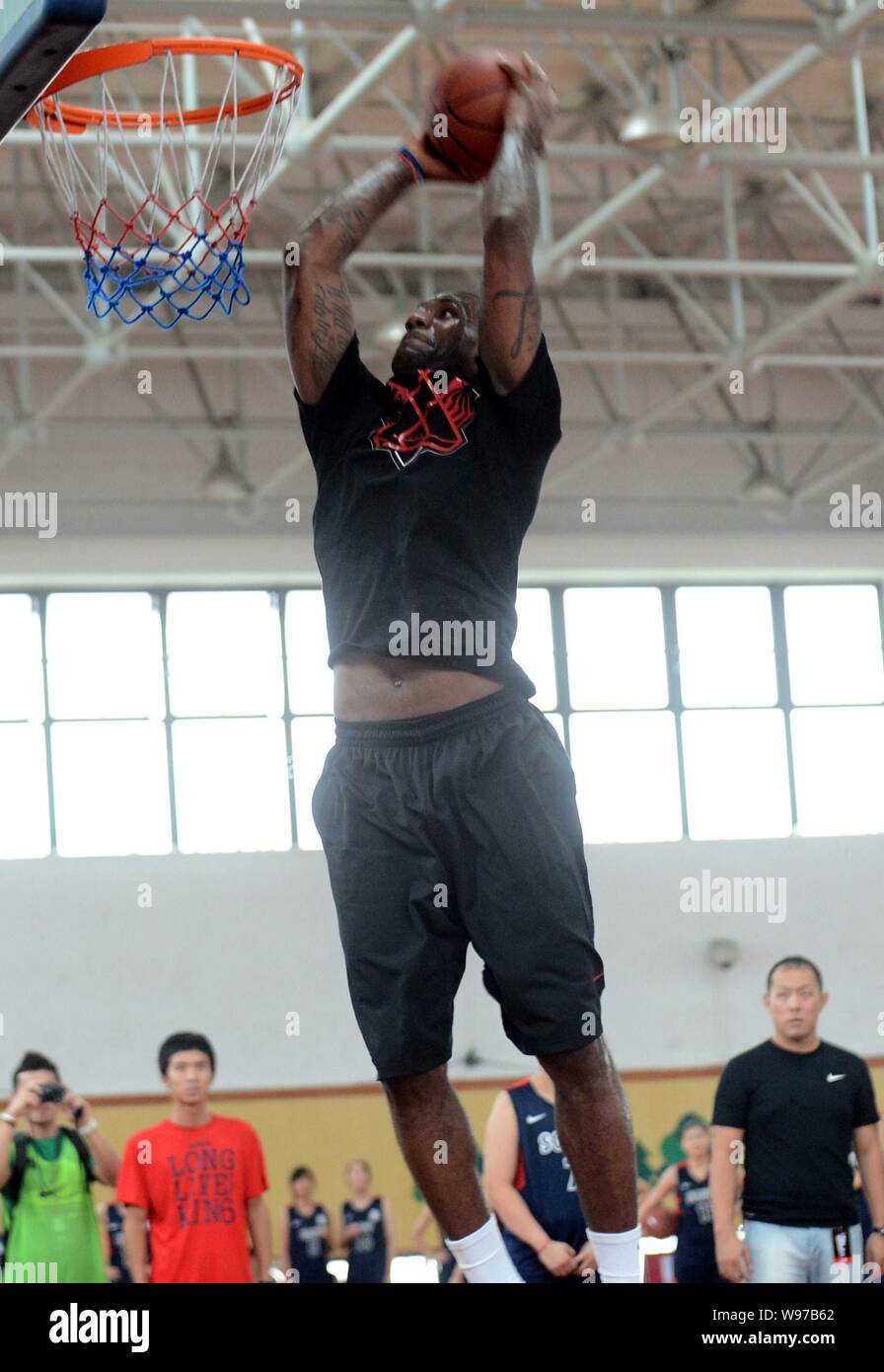 Lebron James Heat Wallpaper Dunking