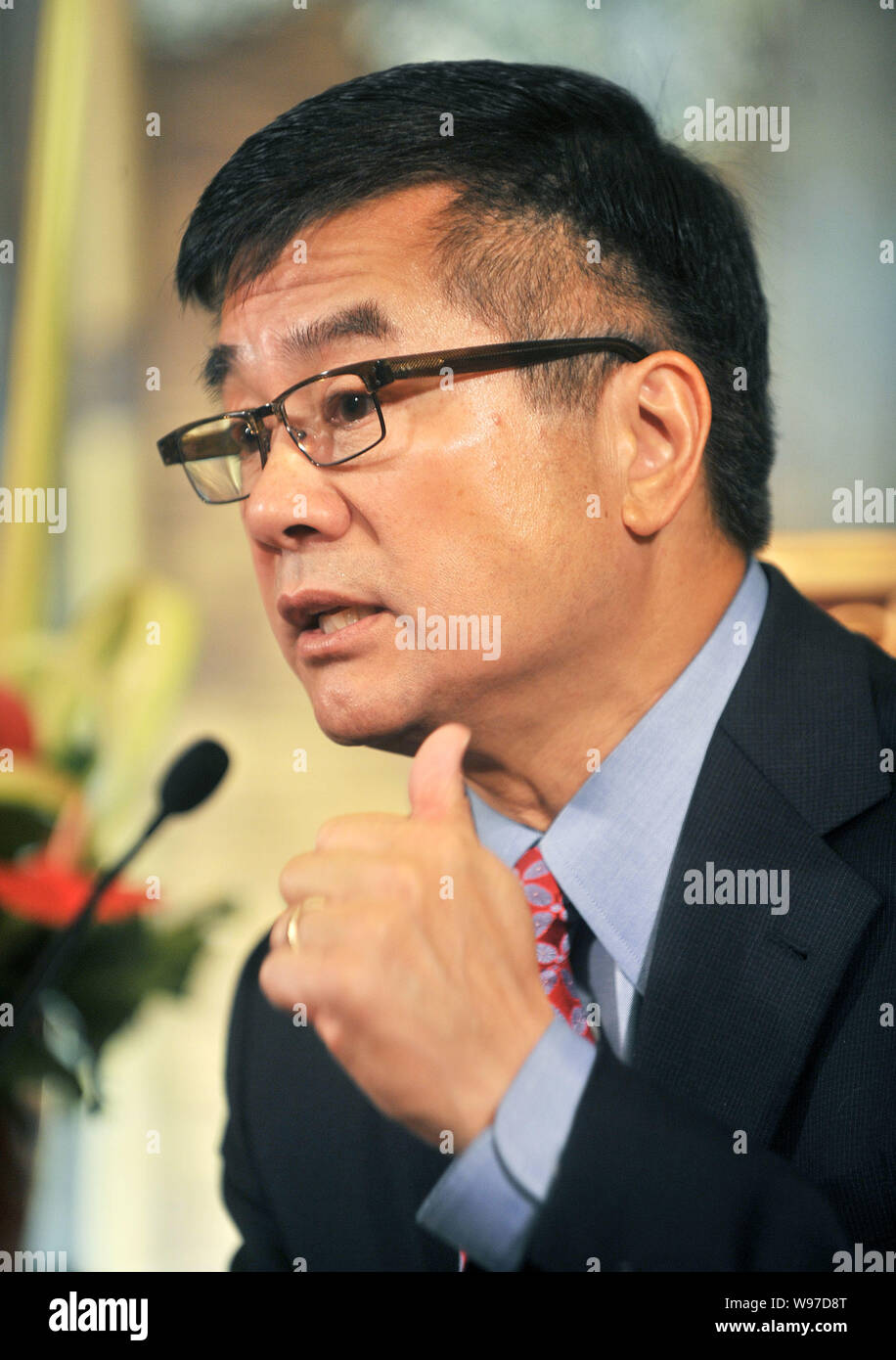 U.S. Ambassador to China Gary Locke speaks in an investment promotion ...