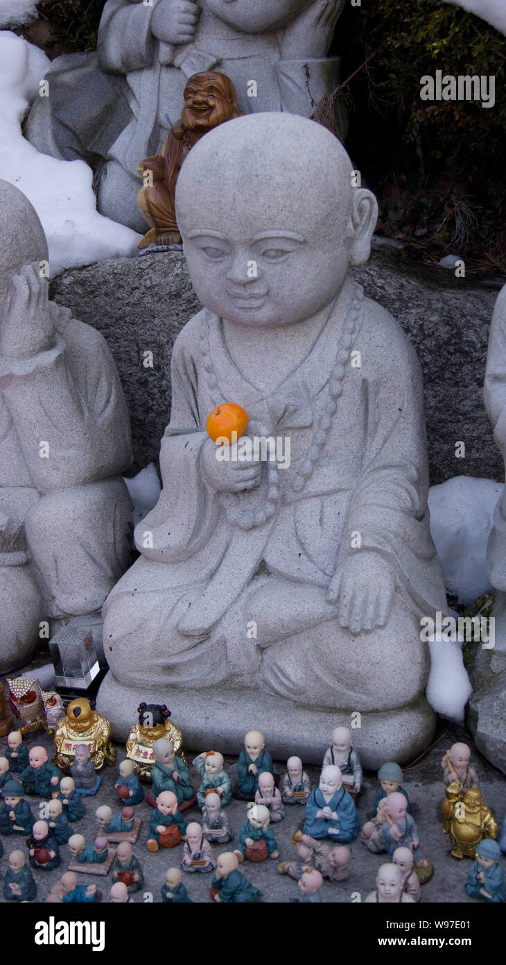 Budda Statue High Resolution Stock Photography and Images - Alamy