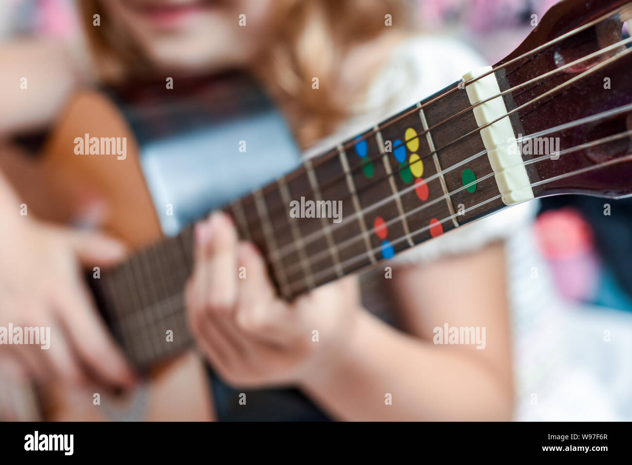 Music school guitar lesson hi-res stock photography and images - Alamy