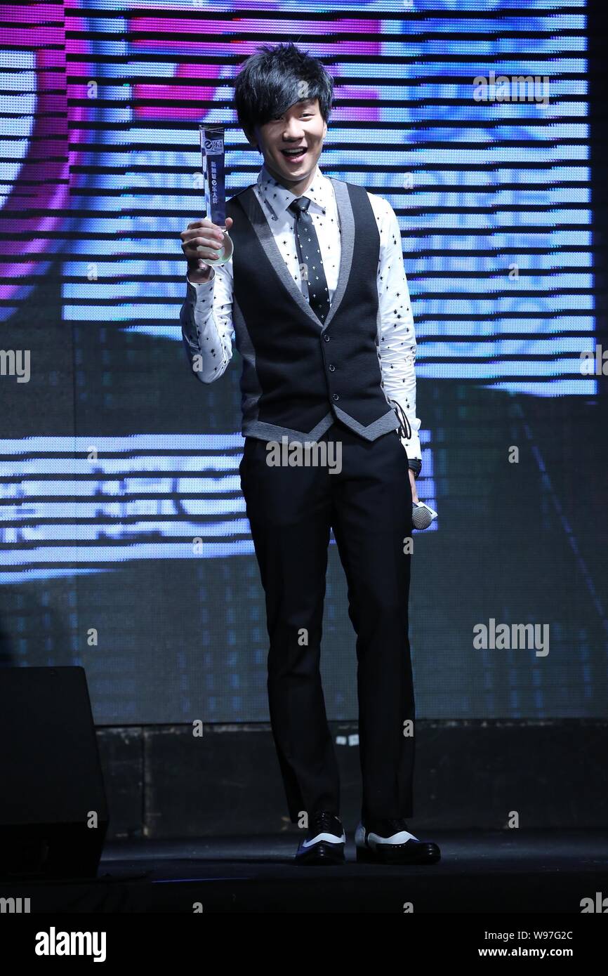Singaporean singer JJ Lam poses during the 2012 Singapore Entertainment ...