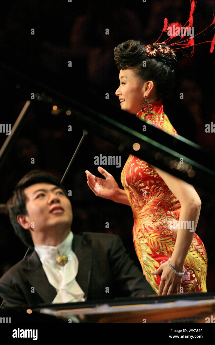 Chinese pianist Lang Lang, left, and Chinese soprano Song Zuying ...
