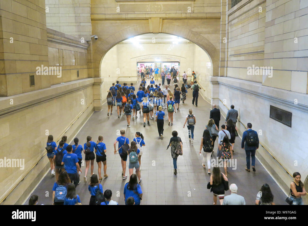 Crowd grand central hi-res stock photography and images - Alamy