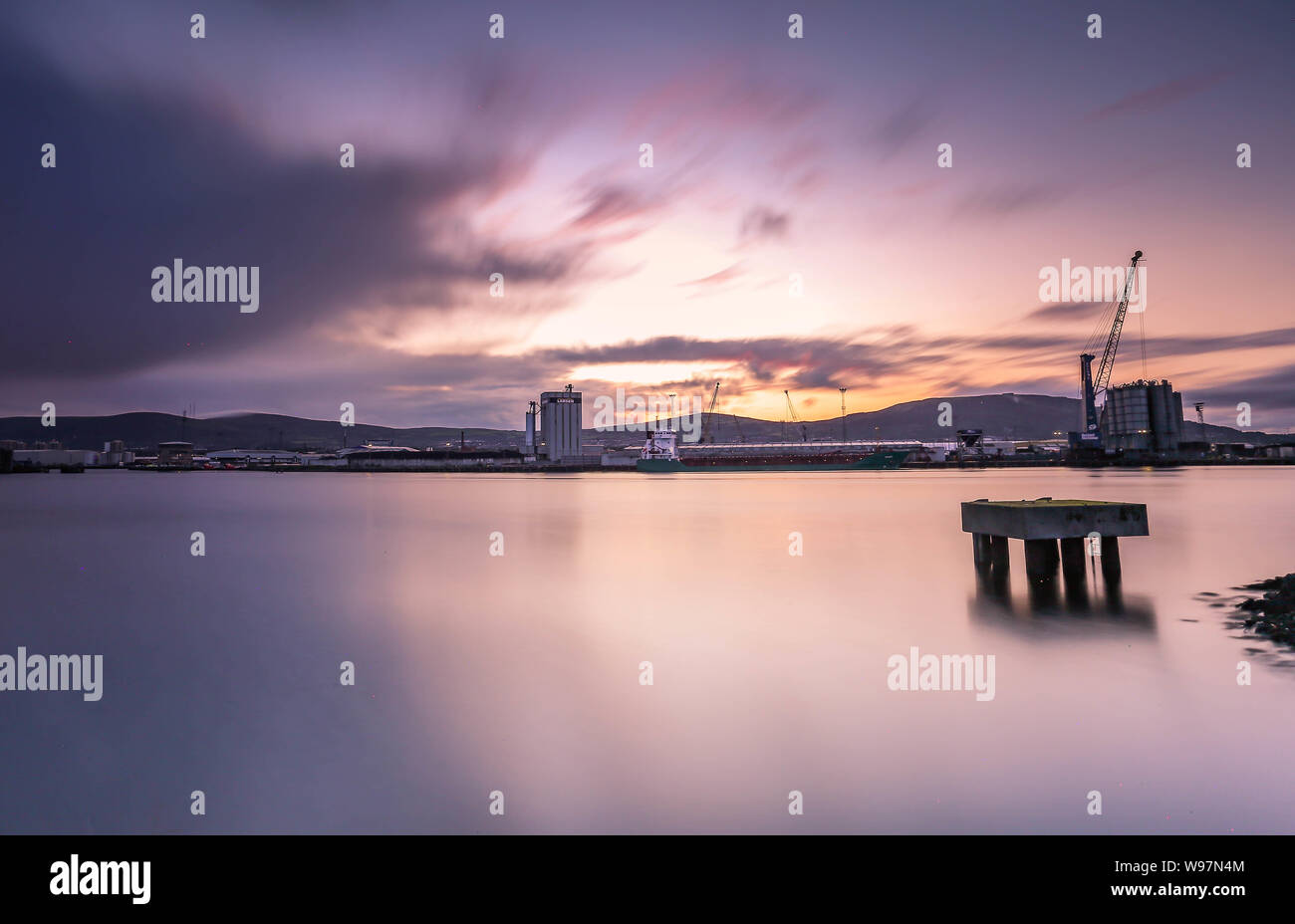 Night time beautiful Belfast Stock Photo - Alamy