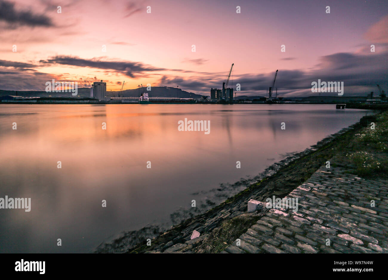 Night time beautiful Belfast Stock Photo - Alamy