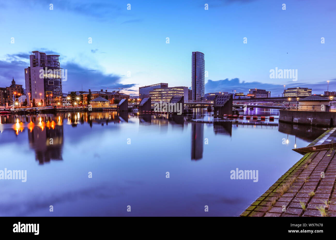 Night time beautiful Belfast Stock Photo - Alamy