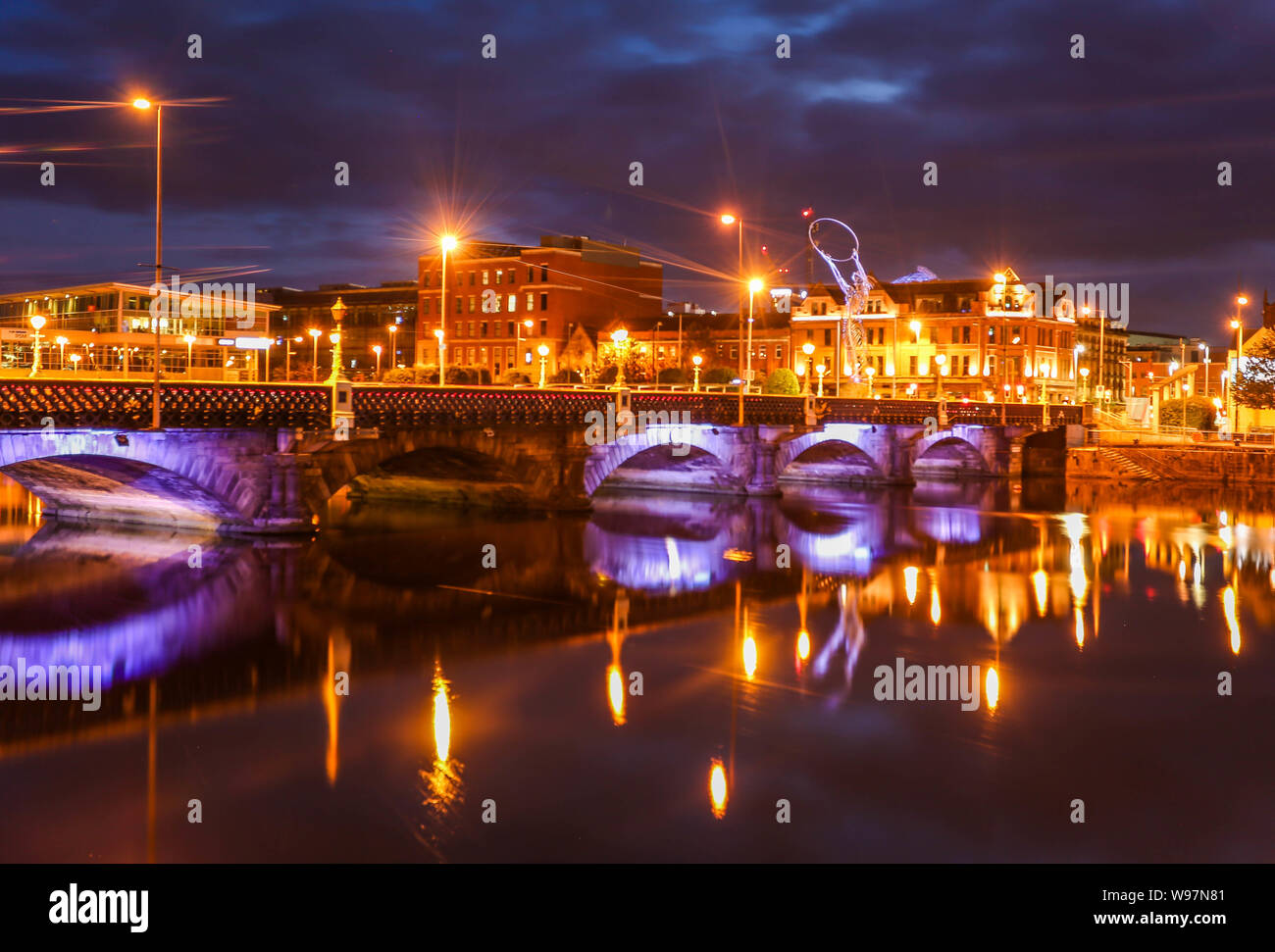 Night time beautiful Belfast Stock Photo - Alamy