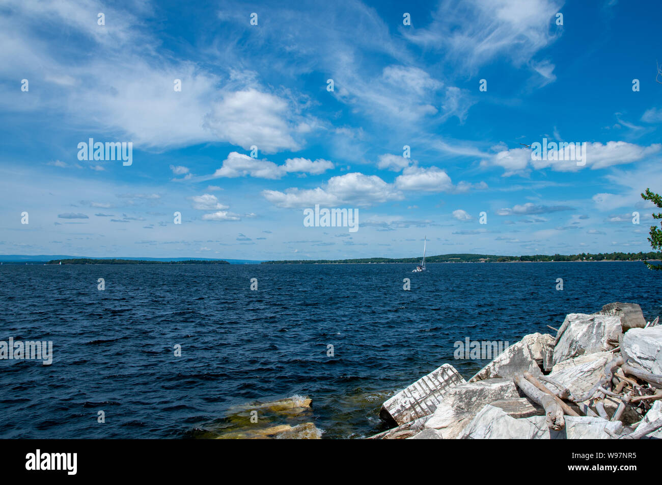 Lake Champlain from the Vermont Causeway trail Stock Photo - Alamy