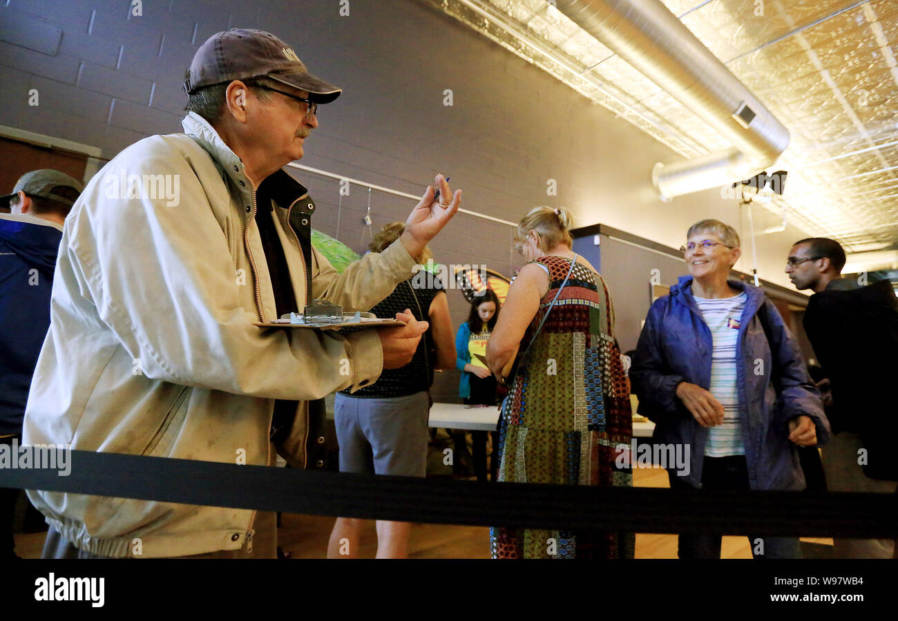 Korb e hi-res stock photography and images - Alamy