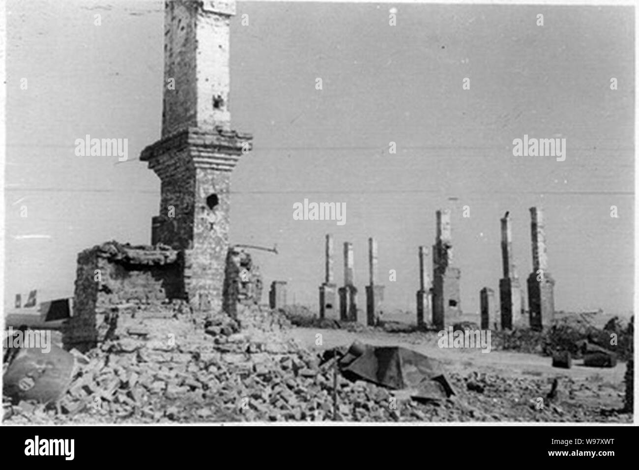 Buildings stalingrad 1942 hi-res stock photography and images - Alamy