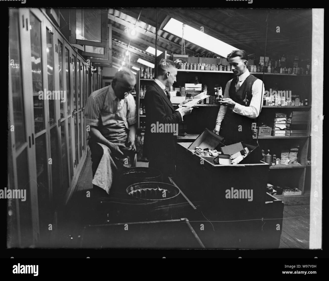 Narcotics bureau hi-res stock photography and images - Alamy