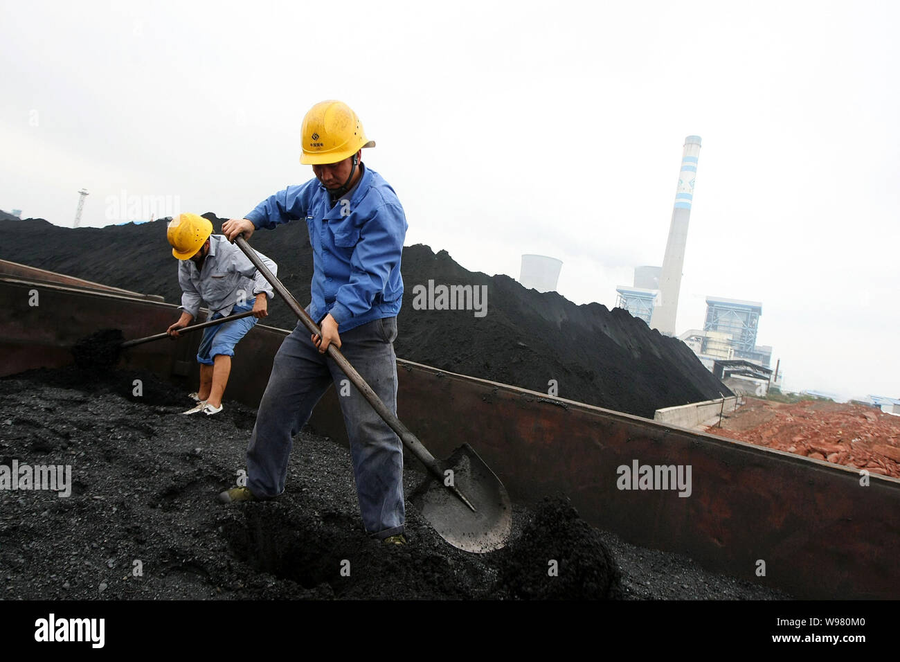 Coal train power plant hi-res stock photography and images - Alamy