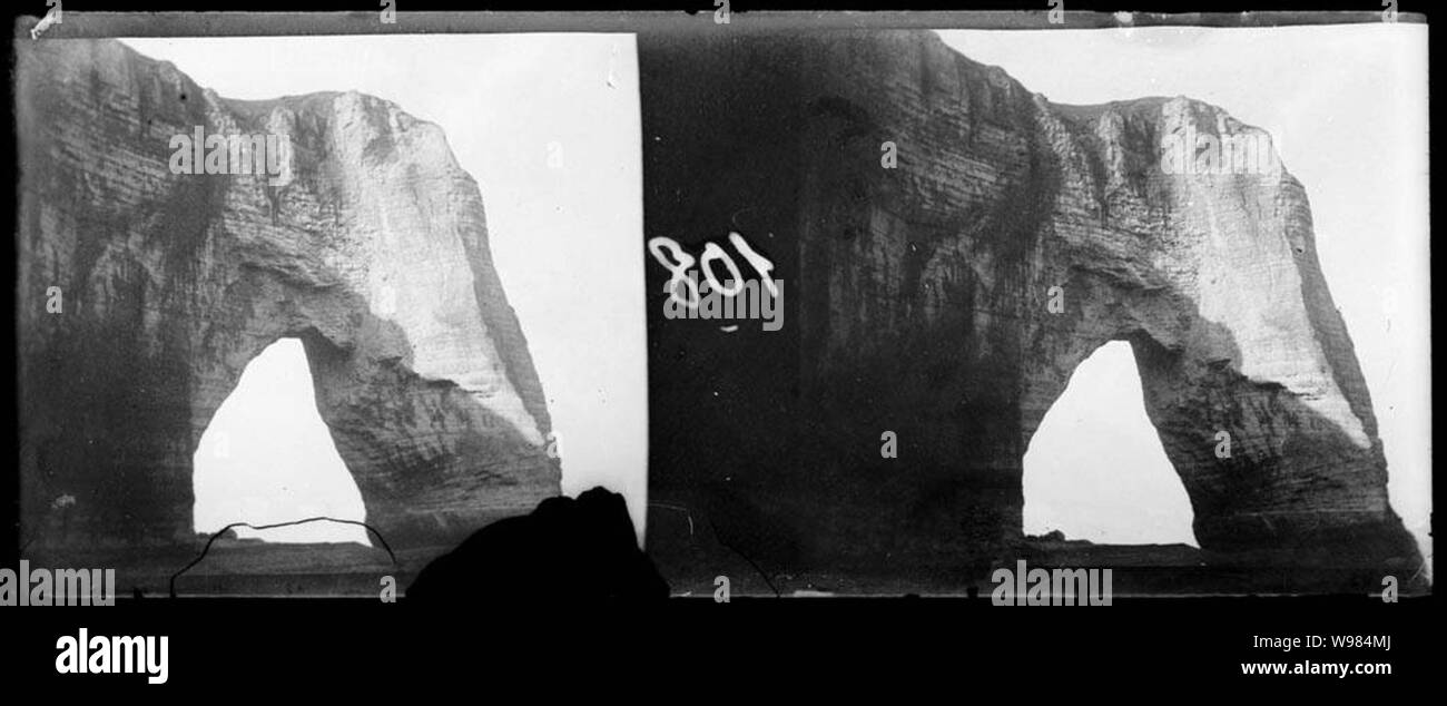 Detall del penya-segat ' La Manneporte ' a Étretat, a la regió francesa ...