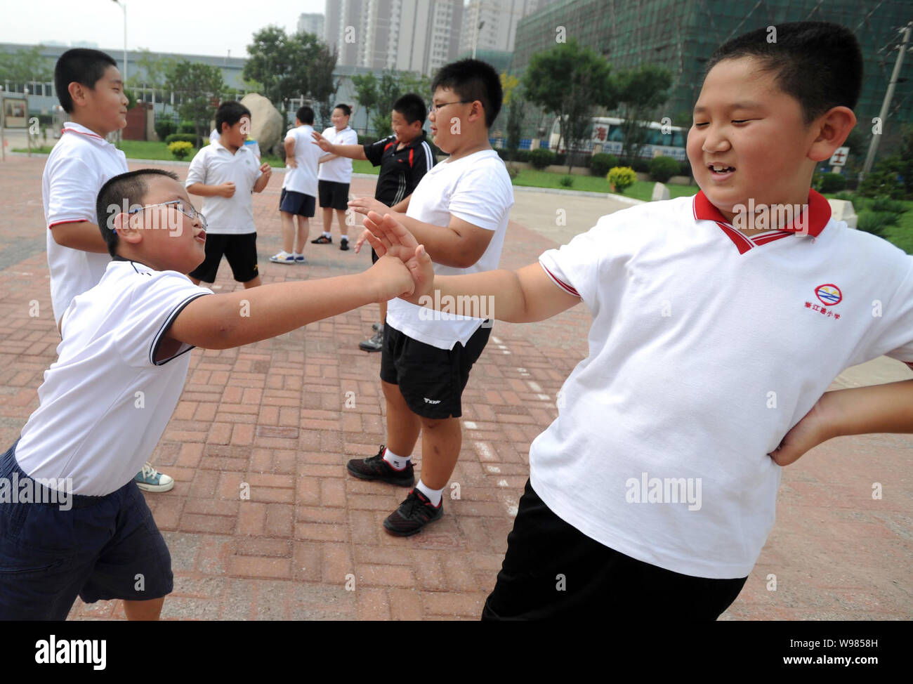 Overweight children camp hi-res stock photography and images - Alamy