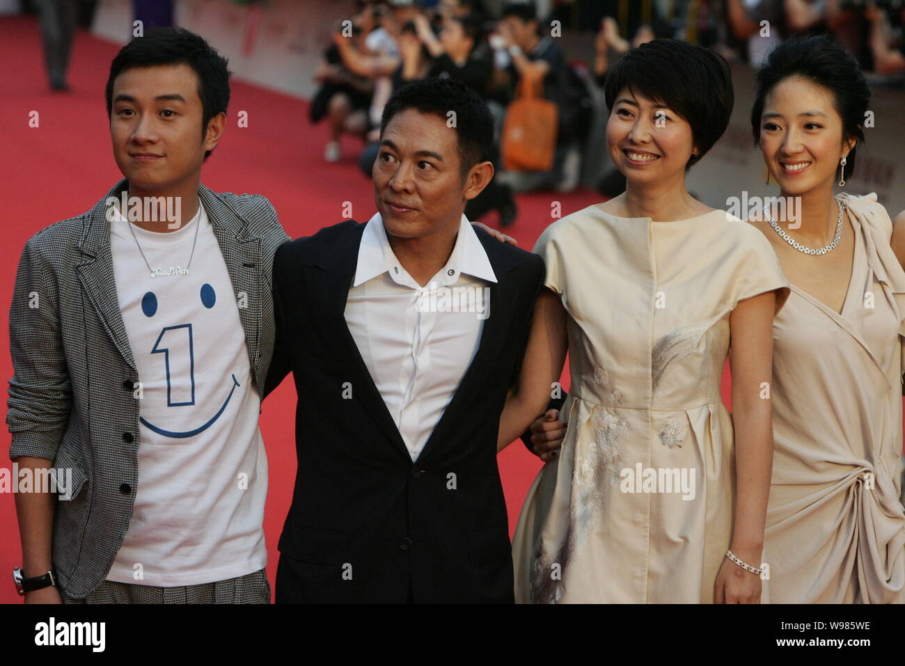 Xue Zhang's Instagram, Twitter & Facebook on IDCrawl