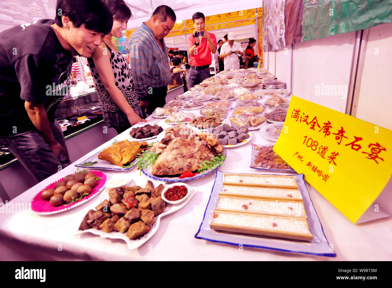 The chinese feast - caqwedirty