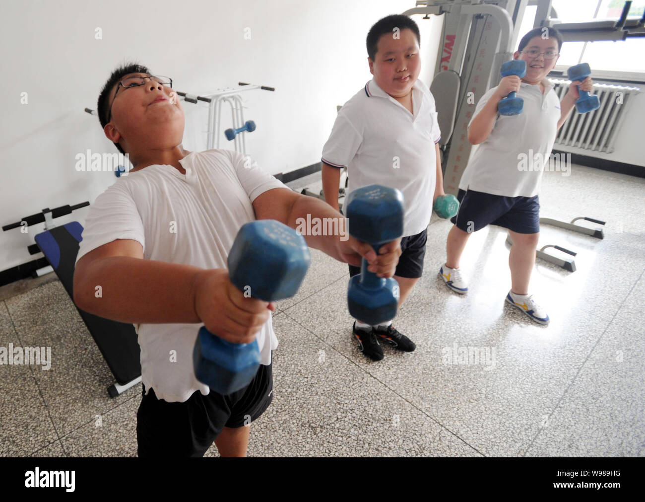China obese child hi-res stock photography and images - Alamy