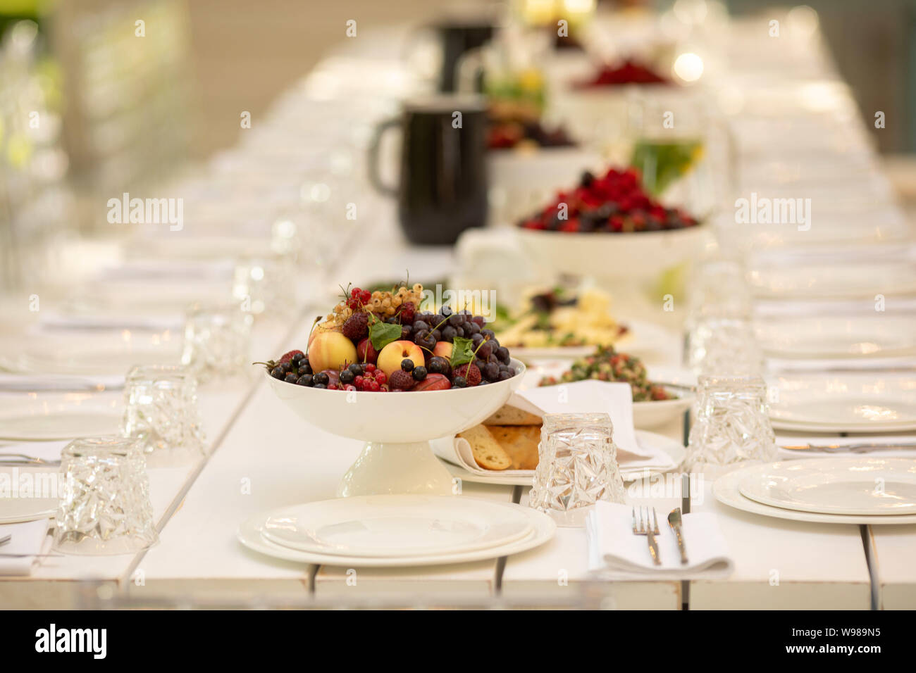 Table set for event party Stock Photo - Alamy