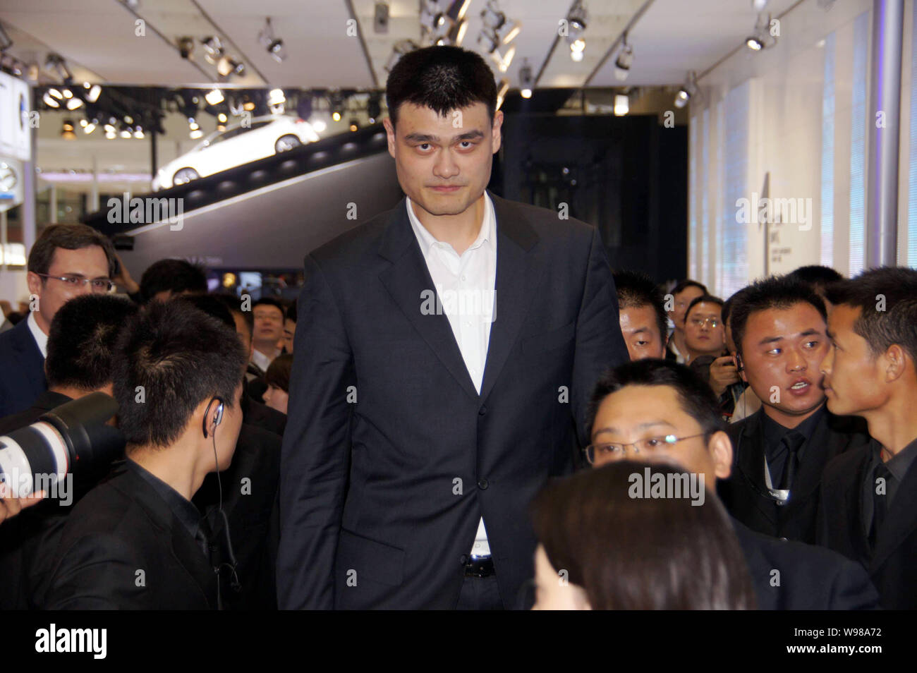 Chinese basketball superstar Yao Ming attends the 14th Shanghai ...