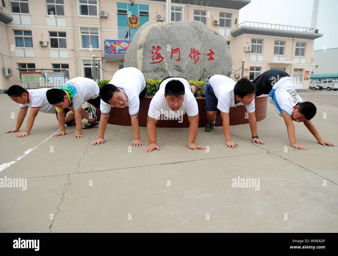Overweight children camp hi-res stock photography and images - Alamy