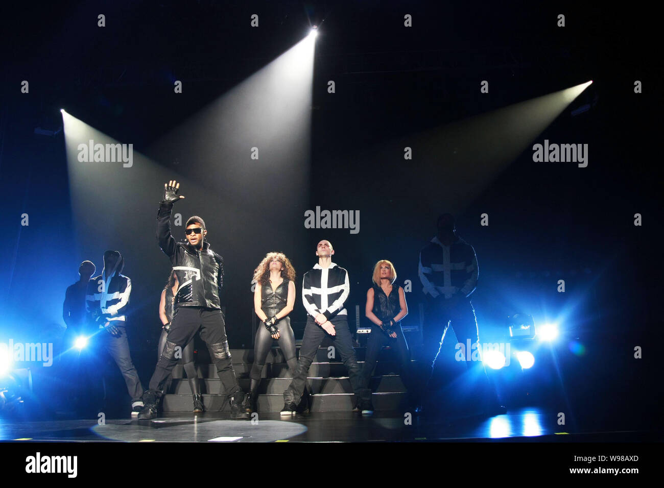 Usher raymond hi-res stock photography and images - Alamy