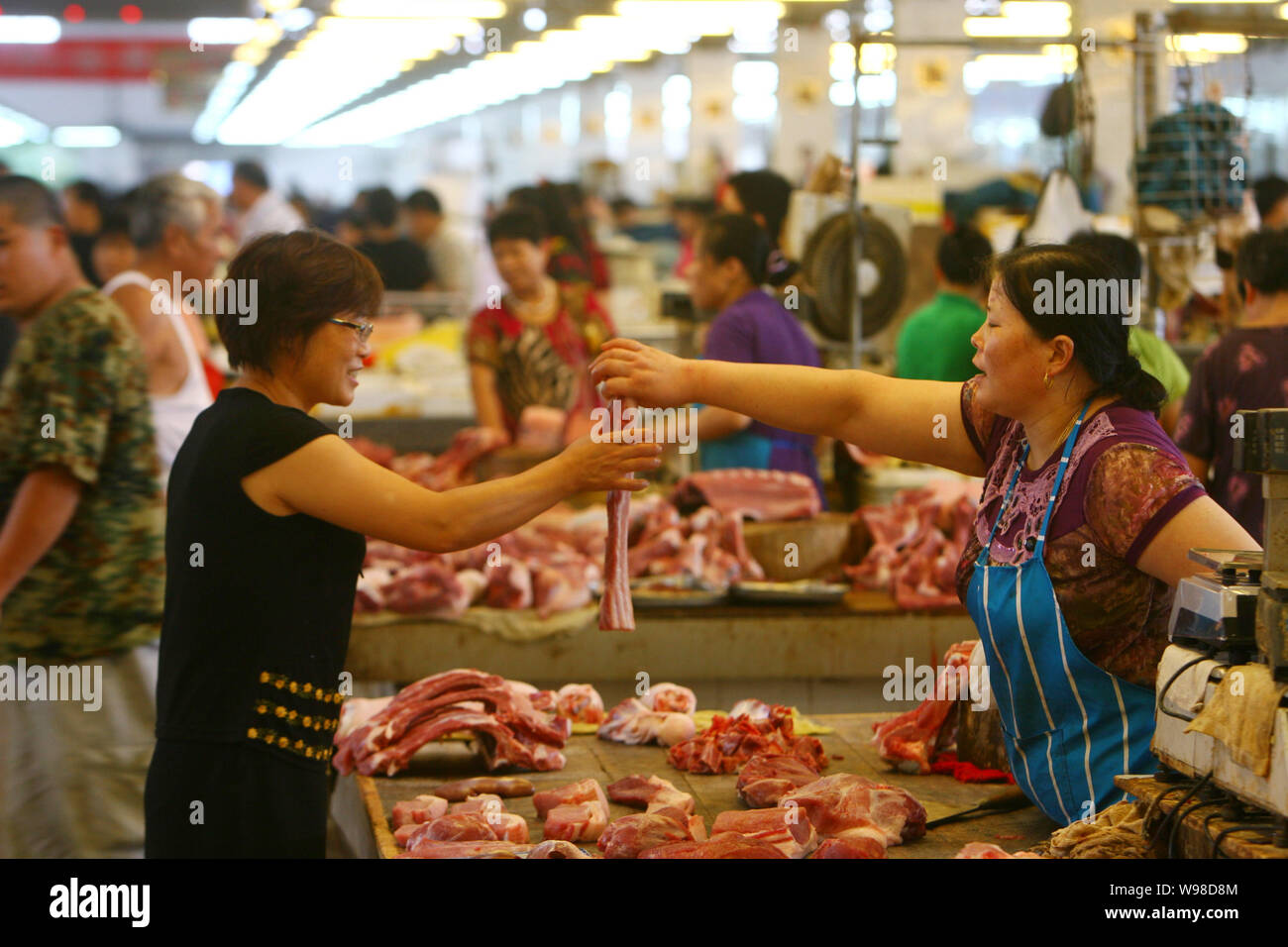 China zhejiang ningbo free hi-res stock photography and images - Alamy