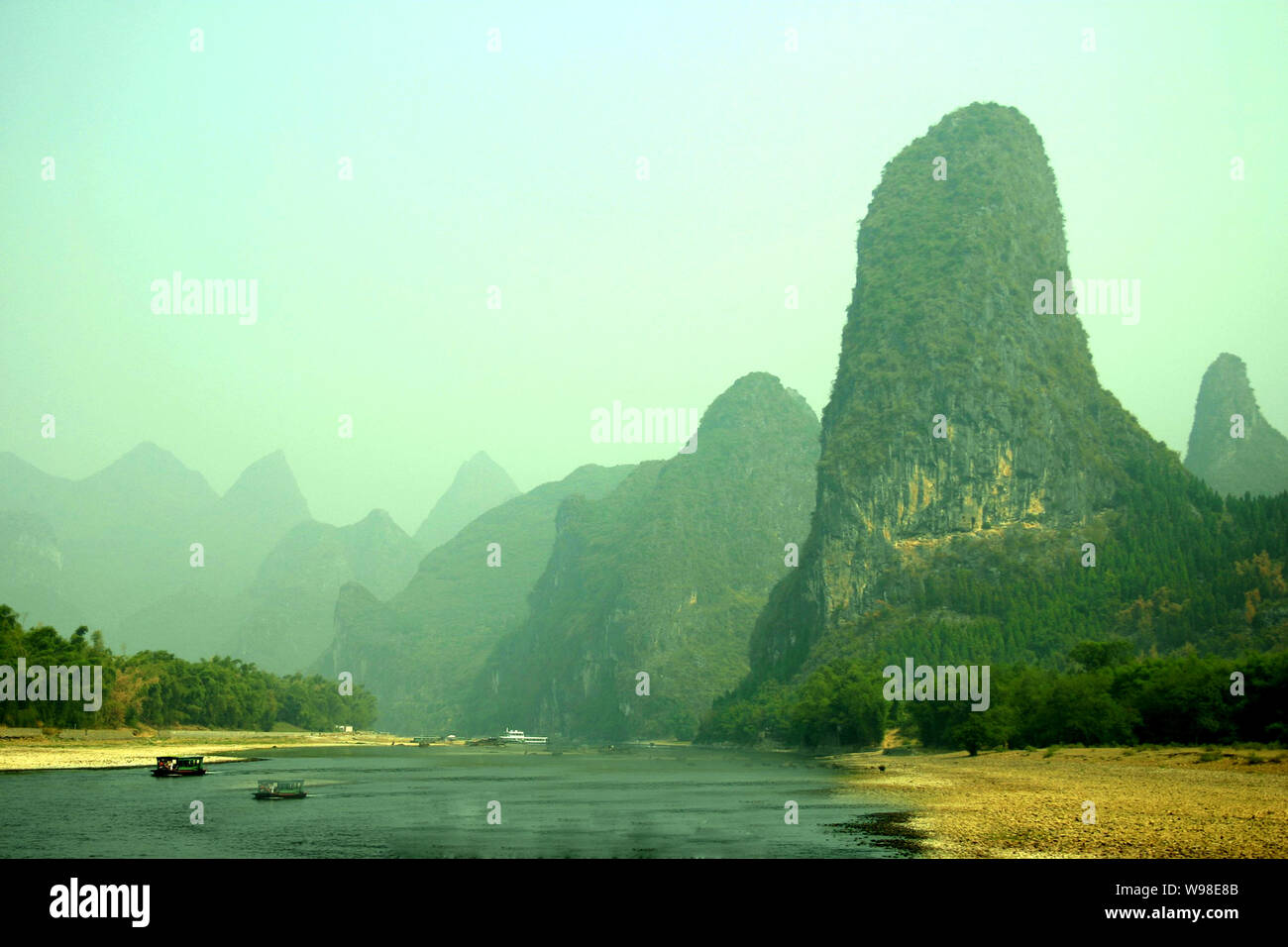 Guilin and lijiang river national park hi-res stock photography and ...