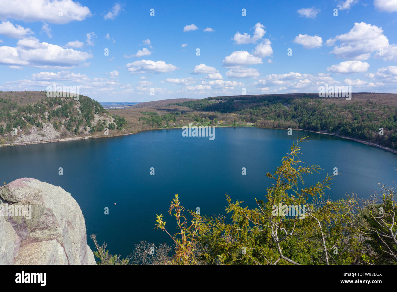 Devil's lake Wisconsin on a sunny day Stock Photo - Alamy