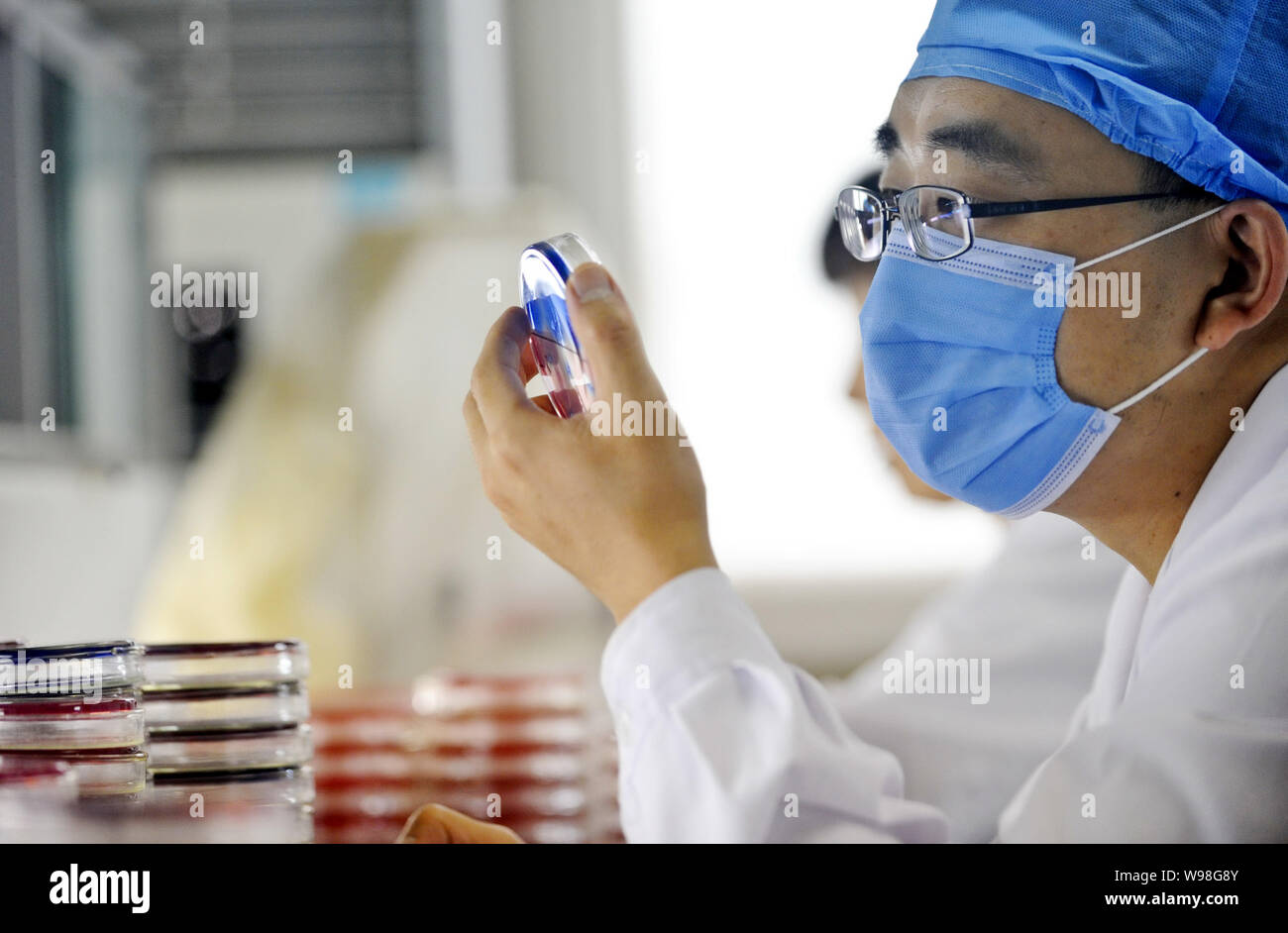 Chinese researcher beijing hi-res stock photography and images - Alamy