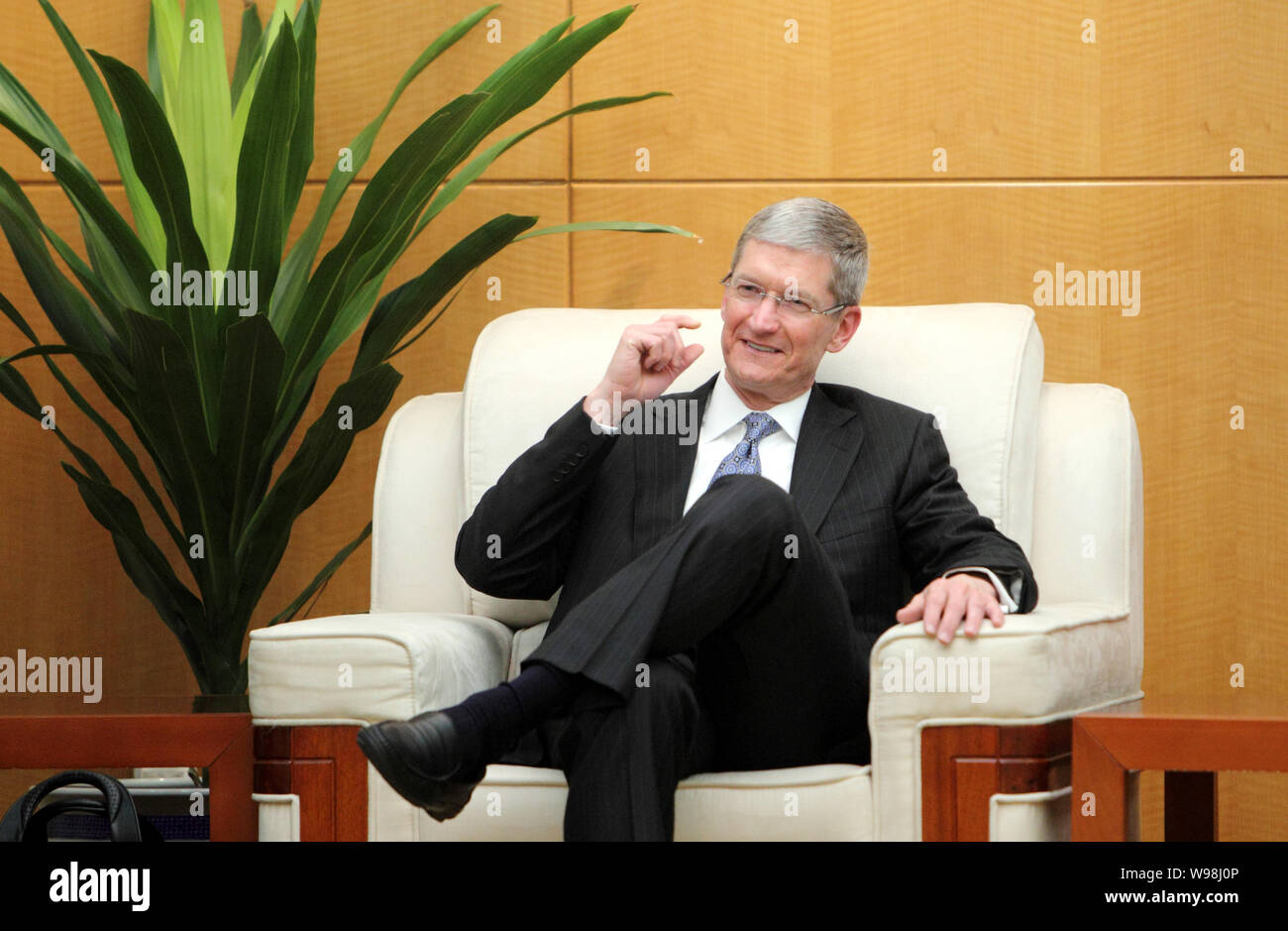 Tim cook hi-res stock photography and images - Alamy