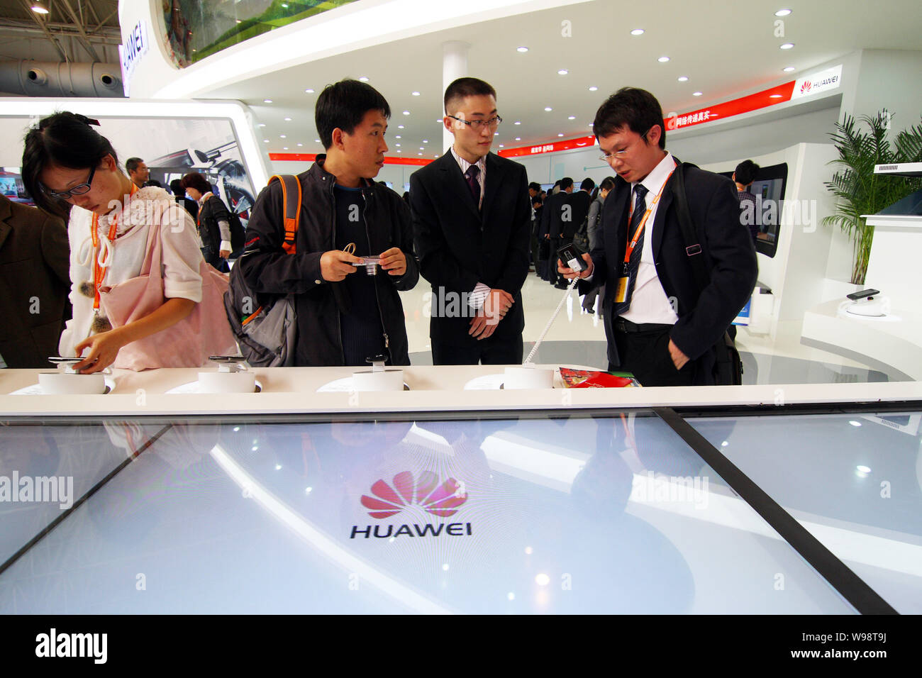Huawei technologies hi-res stock photography and images - Alamy